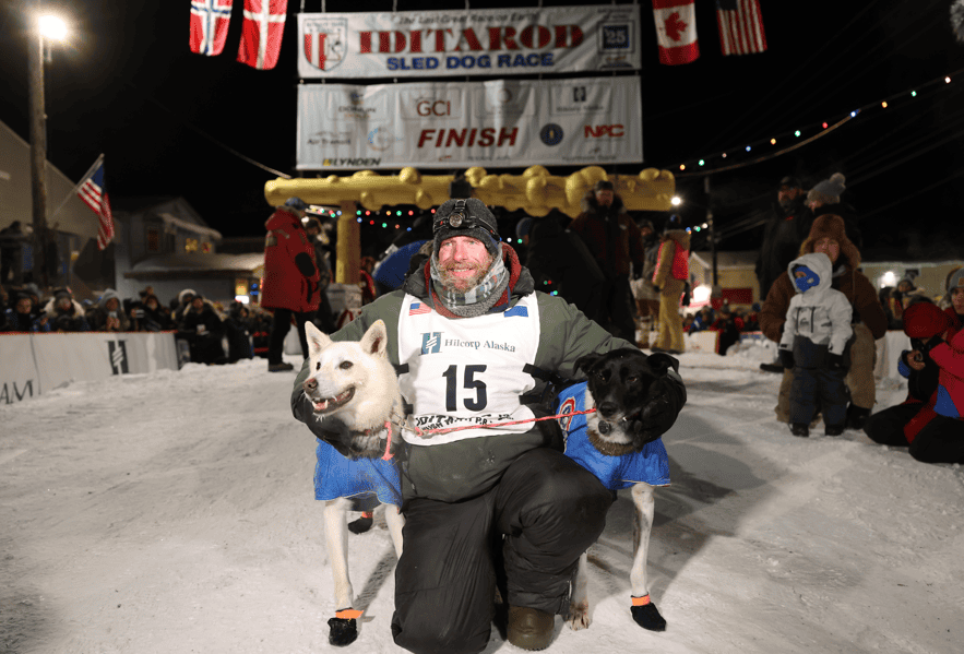 Proud dog-dad Jessie Holmes wins the Iditarod - Alaska Sports Report